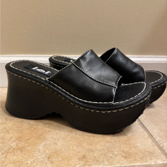 lei | Shoes | Lei Y2k Vintage Square Toe Platform Slides Sandals | Poshmark